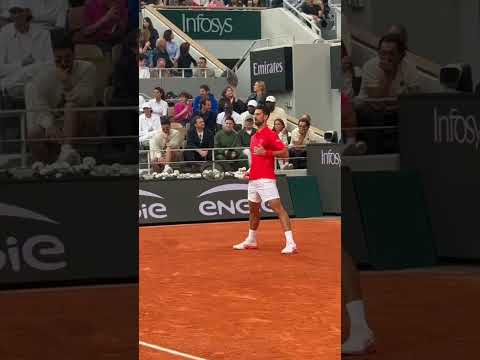 Itβs clear to see who the crowd are backing between Sinner & Djokovic π