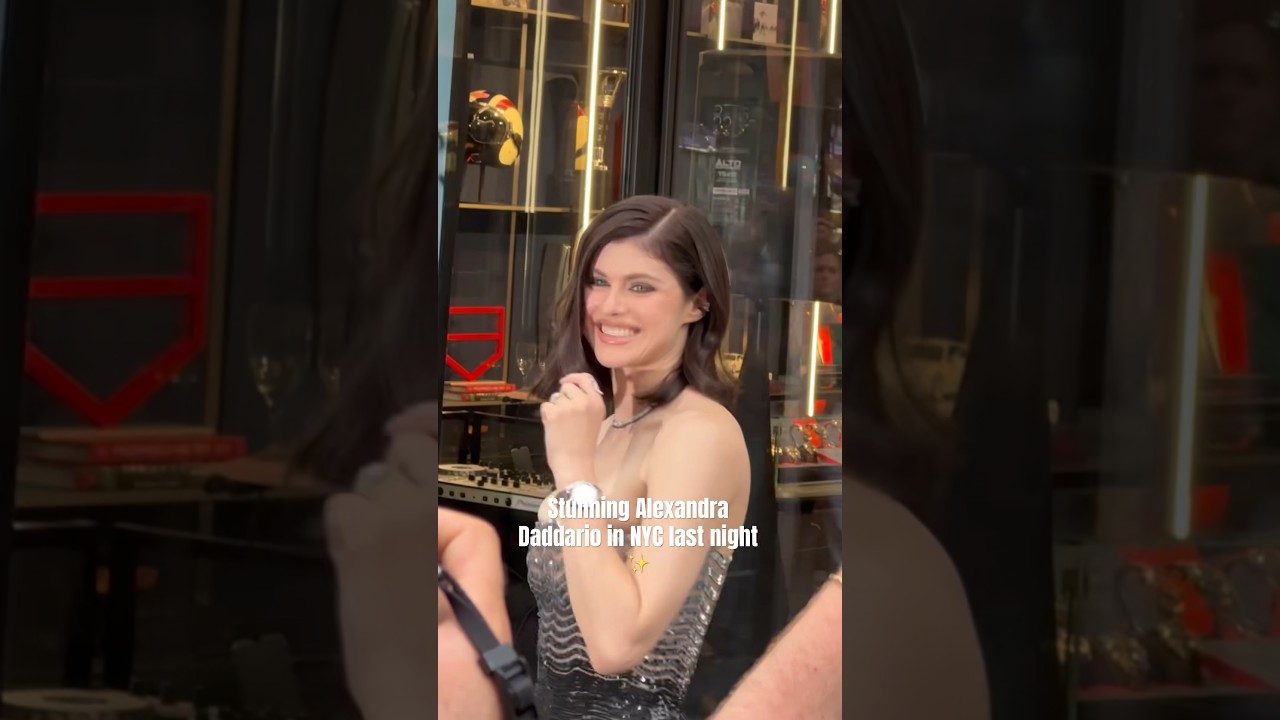 Stunning Alexandra Daddario at the TAG Heuer store opening in NYC! Such a stunning dress 🥹🫶🏻