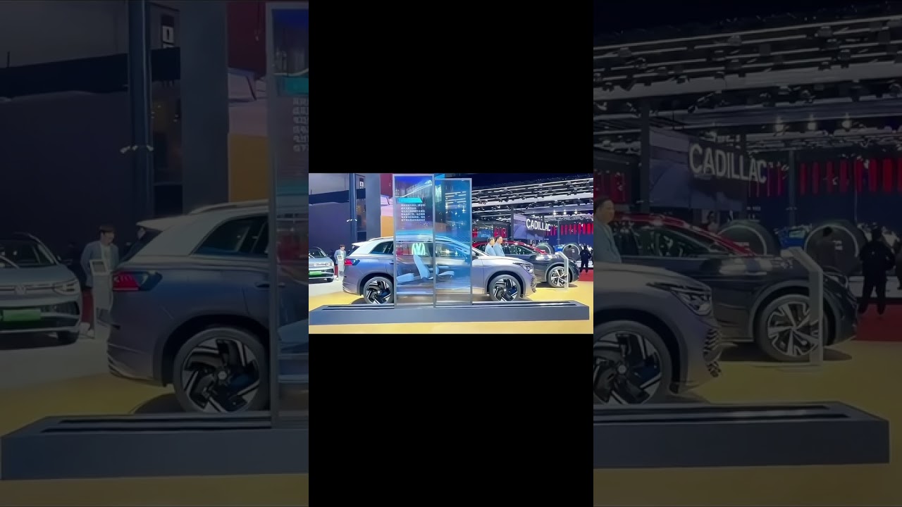 Mind-Blowing Interactive Sliding Screen in Modern Museum Exhibit