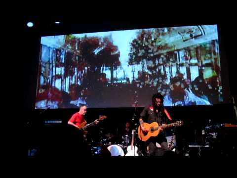 Eric McFadden&Faraway Brothers"Corona"-Minutemen