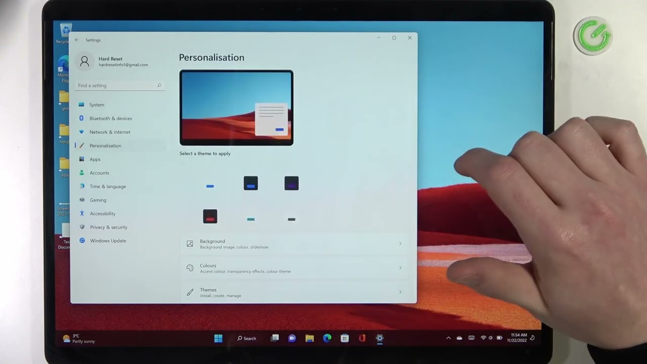 How to Change Device Theme on MICROSOFT SURFACE PRO X - Apply New Theme