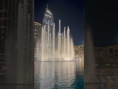 Dubai Fountain,The largest choreographed fountain system in the world #dubaifountainshow #dubaivlog