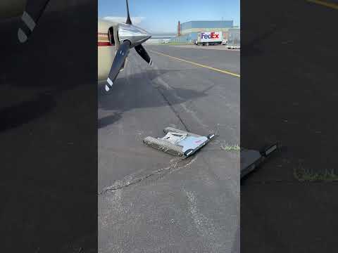 KCPR AC Air Technology compact tug, this is pretty sweet! Very simple to use!