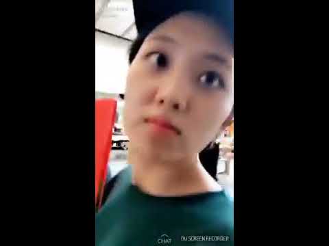 US Vlog: Joe and Sophie Visiting Apple Store