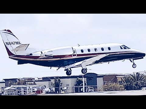 (4K) 8 MINS of Spotting at San Diego McClellan Palomar Airport, California (CLD/KCRQ) | 3/30/2023