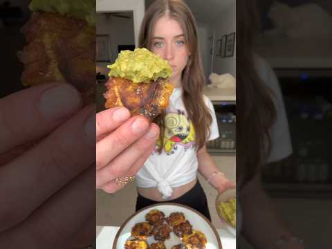 Tostones and GUAC #easyrecipe #food #cooking #cookwithme #partyfoods #cheaprecipes #yummy