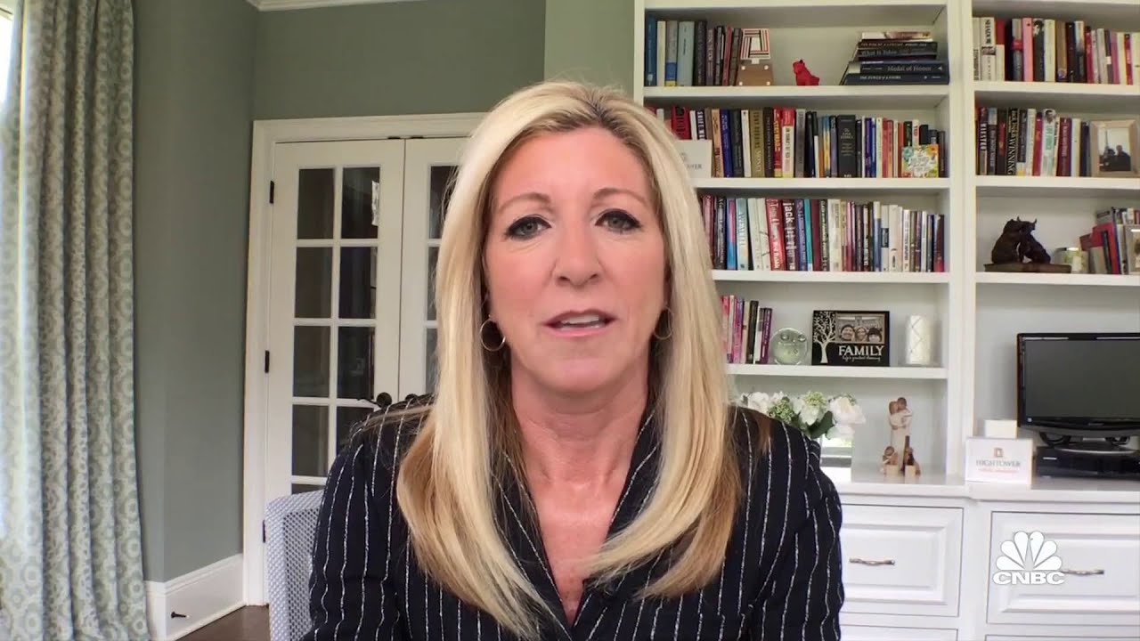 Why Hightower's Stephanie Link likes Paychex