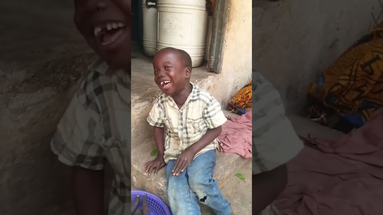 African boy crying Then laughing me if you cry and laught 😂comment down ✌️