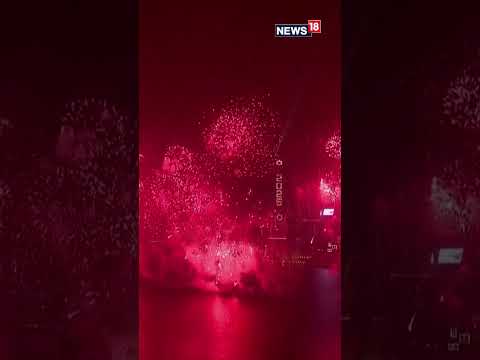 #Watch: Hong Kong Welcomes New Year 2025 With A Spectacular Display Of Fireworks At Victoria Harbour