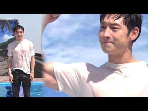이제훈, 등장과 함께 입수! ‘은혜로운 복근’ 공개 《Running Man》런닝맨 EP430