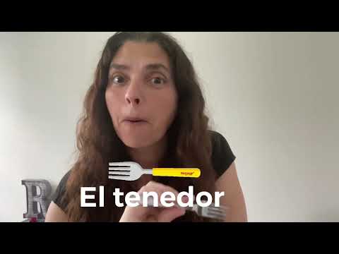 Cuchillo, tenedor, cuchara. Kitchen utensils (silverware in Spanish)