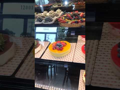Lilit bakery #noho #losangeles #bakery #eating #mukbang