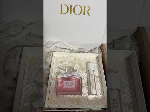 Miss Dior EDP Holiday Gift Set 2024 Edition $188