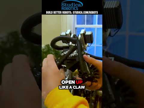 Top FTC Robot in the World Demos Rolling Claws | 15167 Robo Troopers #firstrobotics