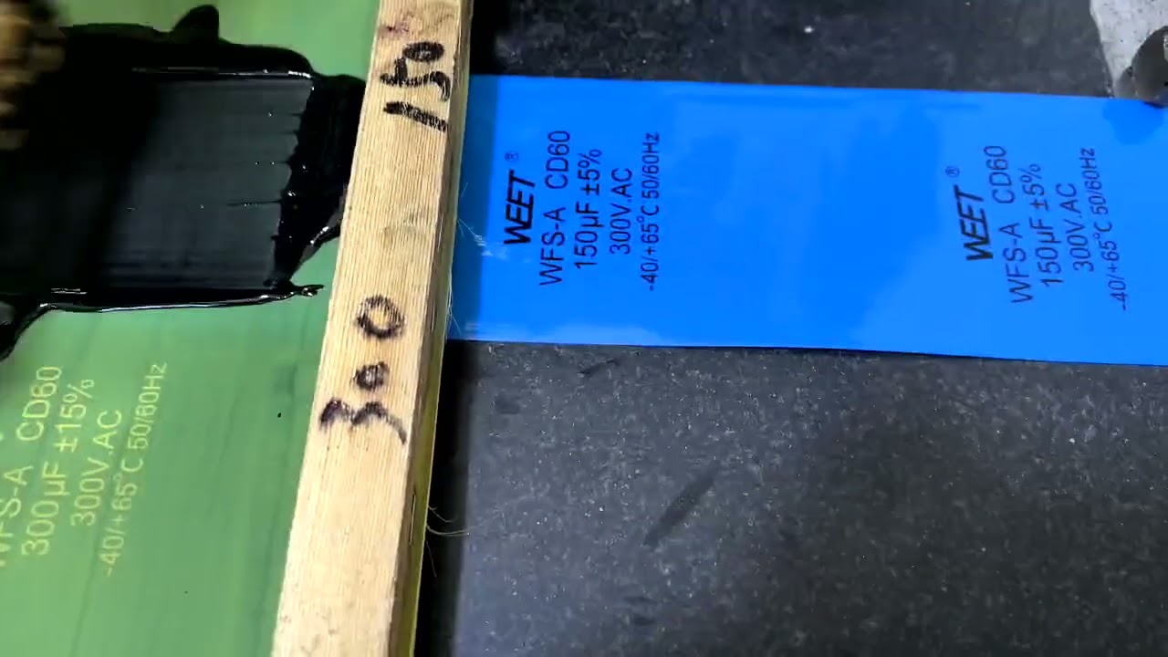 WEET WFS-A #CD60 Motor #Starting Capacitors 300V #150uF 5% For Power Applications and #Silk #Marking