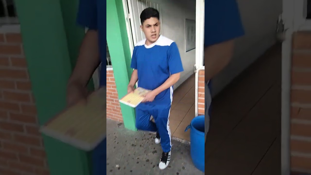 en la preparatoria oficial #24 Naucalpan Estado de México