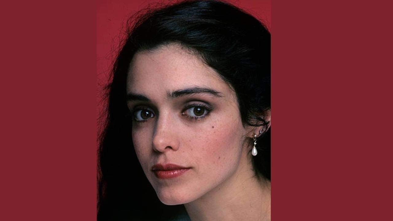 13 Sexy Photos of Kathleen Beller