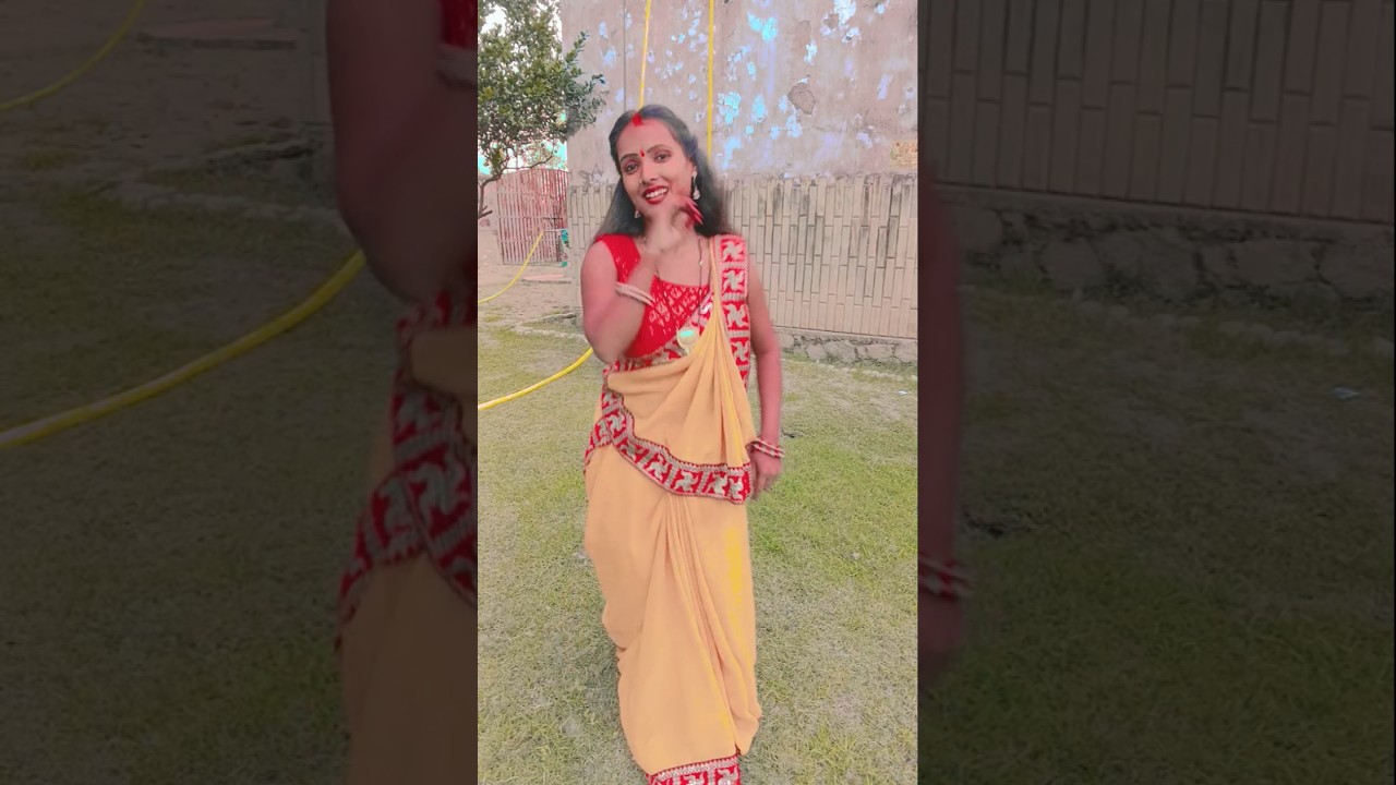 #miss Julie #fashion blog# pahle adaon ka bijali gira hai#❤️❤️❤️