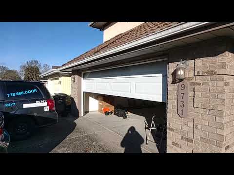 Amarr Lincoln LI3000 - Garage Door, Long Panels, Obscure Glass