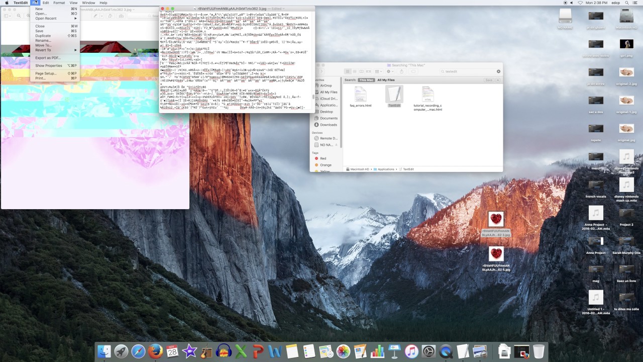 How to create a glitch effect using TextEdit