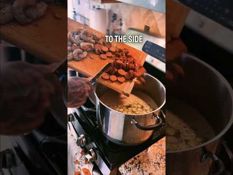 15 MINUTE GUMBO➕- Just dropped the full video on my channel! #gumbo #recipe #soulfood #lifeisart