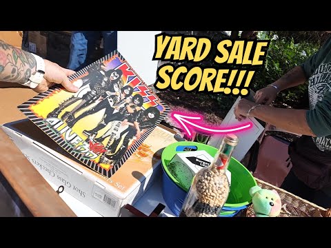 TONS of VINTAGE TOYS at Flea Market & KISS Yard Sale SCORE!