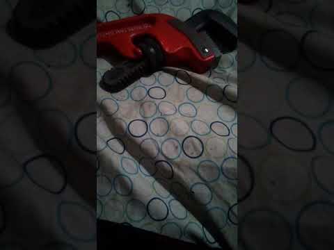 Ridgid e12 pipe wrench