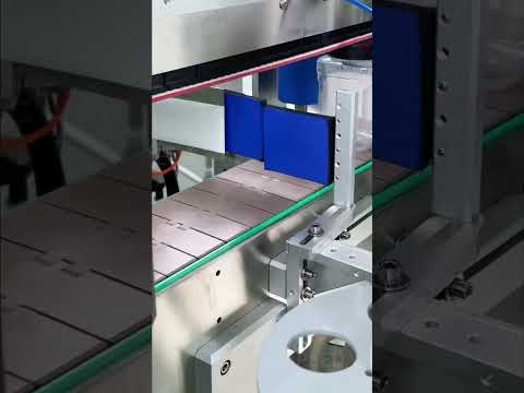 Three sides labeling machine #labelingmachine #squarebottlelabelingmachine #bottlelabelingmachine