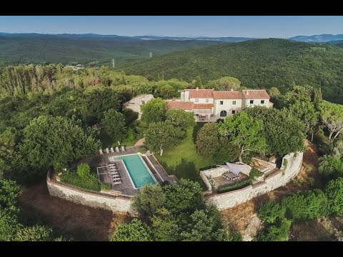 Scenographic Luxury Castle for sale in Tuscany