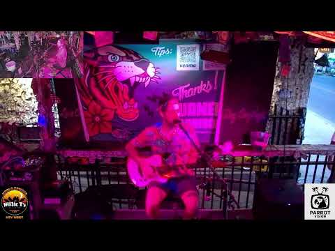 LIVE Music Everyday!