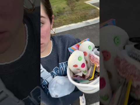 making a gift basket for my best friends bday๐๐ #friends #birthday #shopping #haul #giftbaskets
