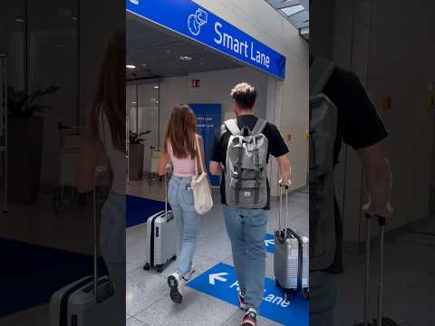 Neu am STR: Smart Lane 🕦 Weitere Infos findet ihr hier: stuttgart-airport.com/smartlane #flySTR