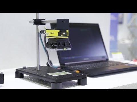In-Sight 7802 with SurfaceFX technology