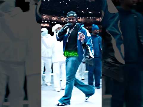 Kendrick performs Not Like Us at Super Bowl 😳🏈