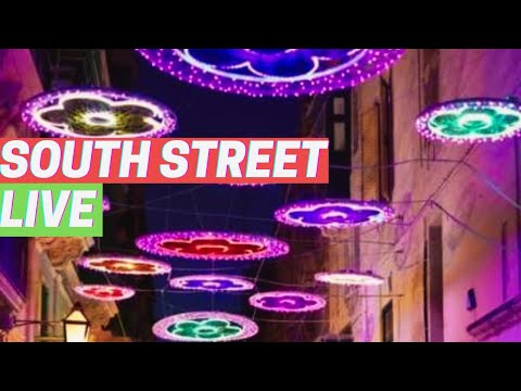 Valletta Streets: Walk and talk Live Stream walking to South Street, Malta, new Light decorations