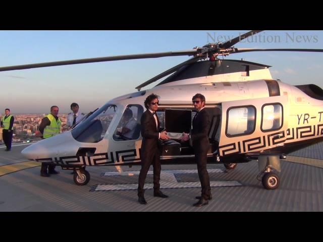 Samsung flies the Galaxy S4 in with a helicopter to launch it in ...