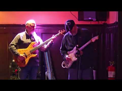 Neal McCarthy and Dave Richardson at Hometown... sweet and bluesy