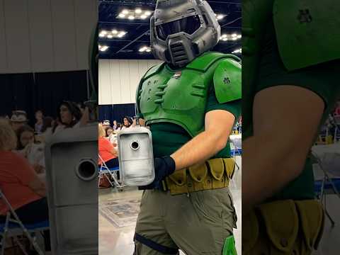 Insane Doom Cosplay Display! #cosplay #comiccon #cosplayer #doom #doometernal #xbox #playstation