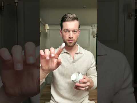 Creating the classic gentlemen’s hairstyle