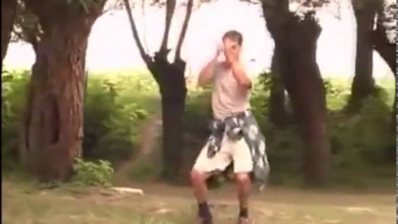 Johan Paulik dancing (alternative)