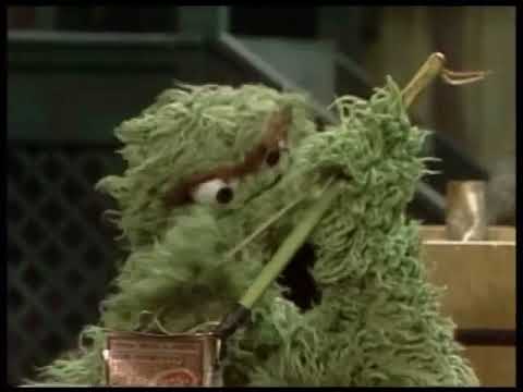 شارع سمسم (Sesame Street) - Oscar's Junk Band (Palestinian Arabic)
