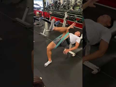 The BEST Hip Thrust for ATHLETES!! NFL Kicker Younghoe Koo on Sprinter Hip Thrust with Mini Band