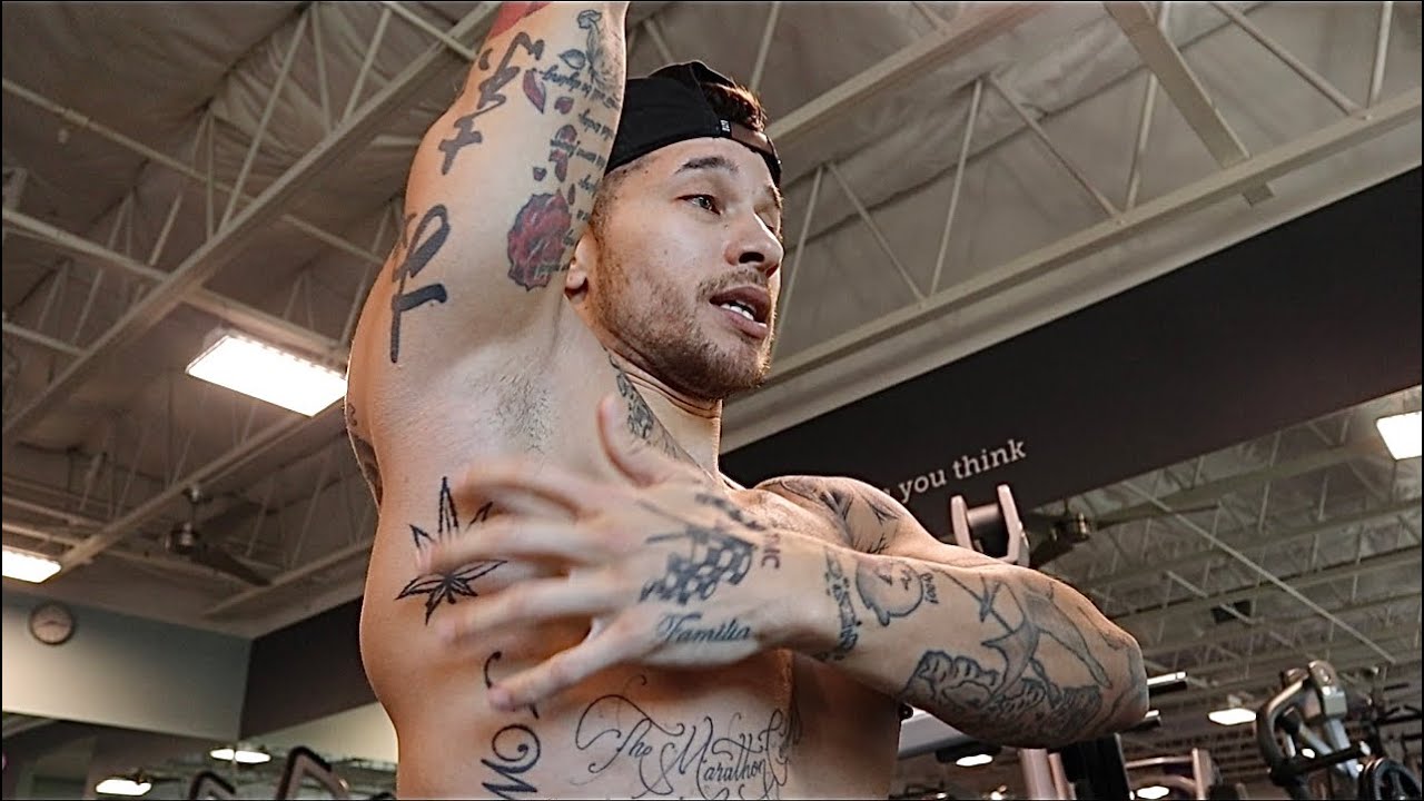 🚫DOING LAT PULLDOWNS WRONG🚫 (DO them like this instead👀🔥) #fitness #gym #workout #training