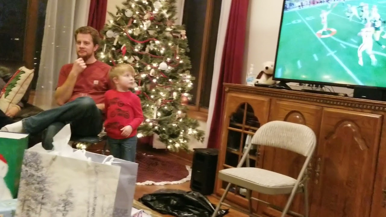 HUDSON HOUSE: Christmas Day Grab Bag Game