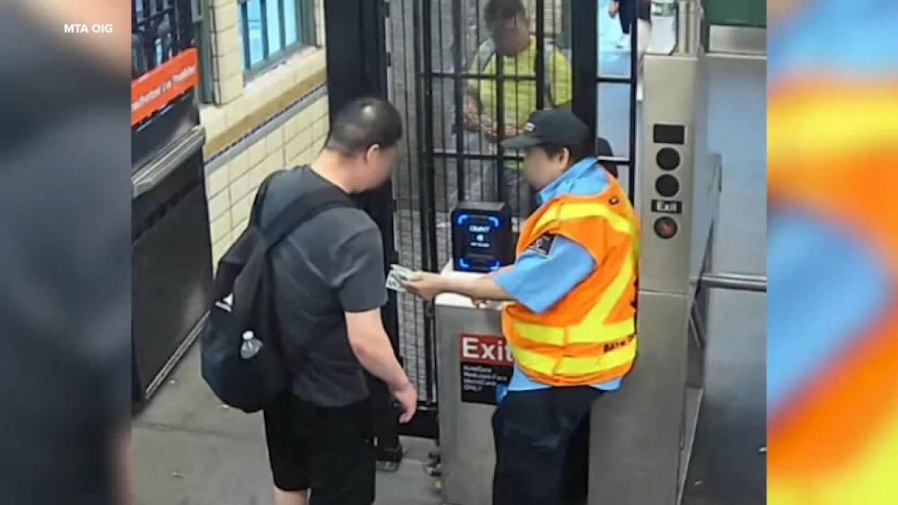 Subway security guard hired to stop fair evasion accused of taking cash from passengers in exchnage