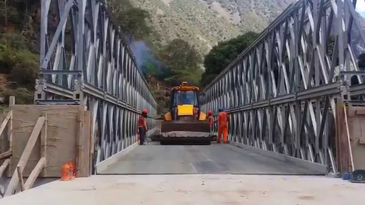 PUESTA DE PISOS EN PUENTE ACROW