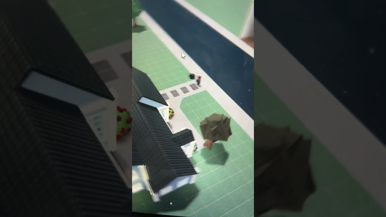 Bulldozing my Bloxburg plot😭😆!