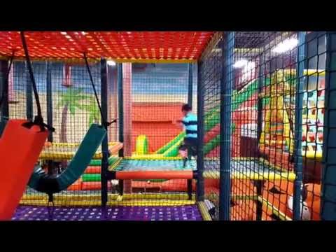 Kyle dancing at Scooter's Jungle