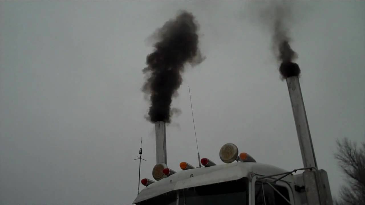 Old Peterbilt Cold Start