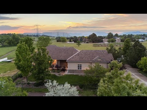 5653 Yank St, Arvada, CO 80002 - Maria Vitale - MLS 8664846